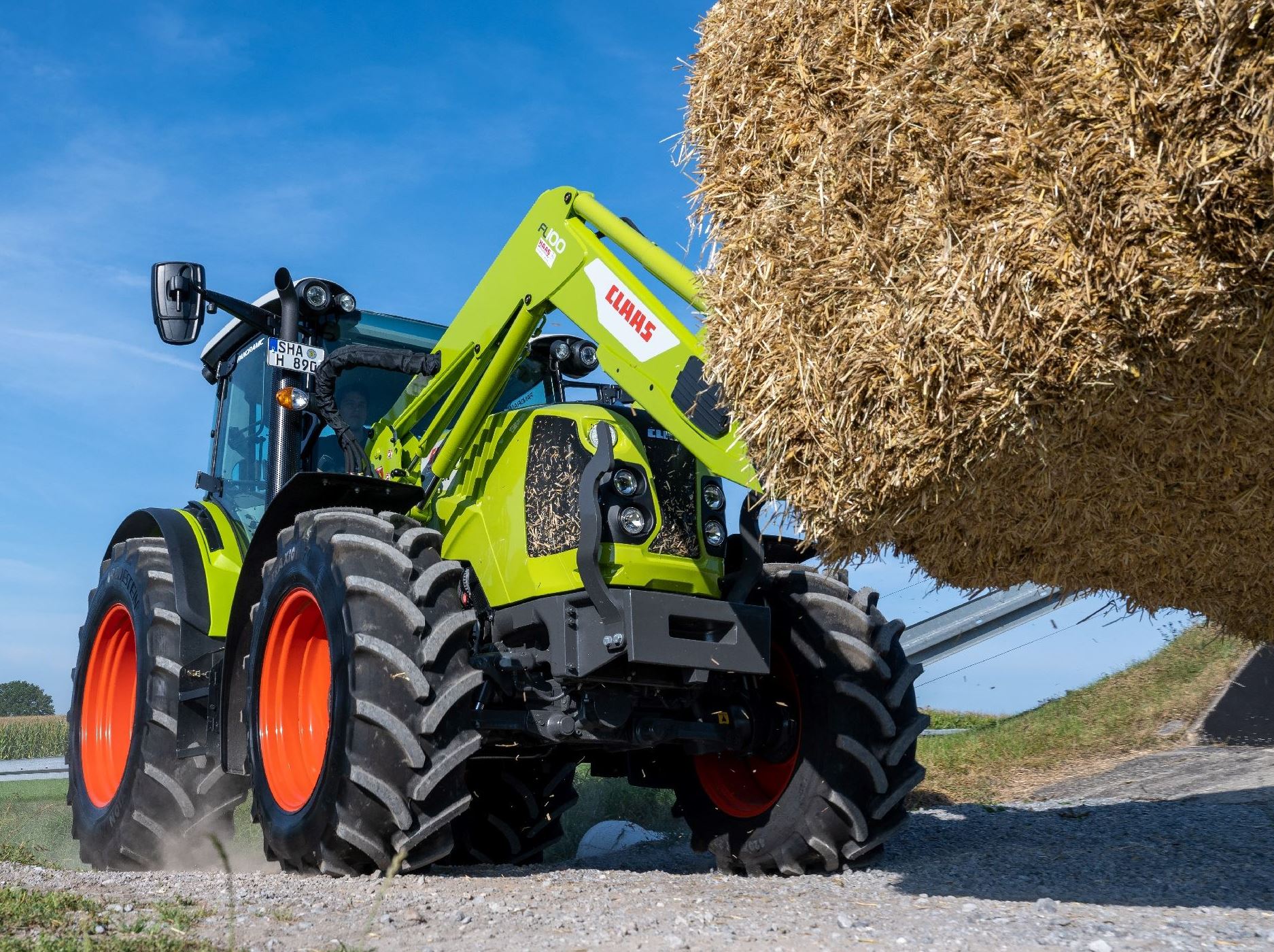 Vredestein Traxion tyres for the Claas Arion